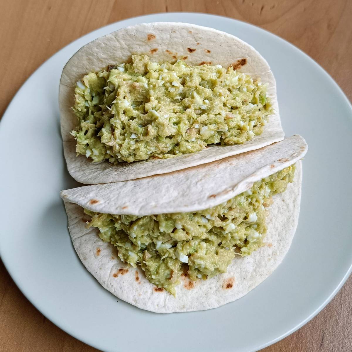 Taco de huevo, atún y aguacate – Nutri Cocinillas